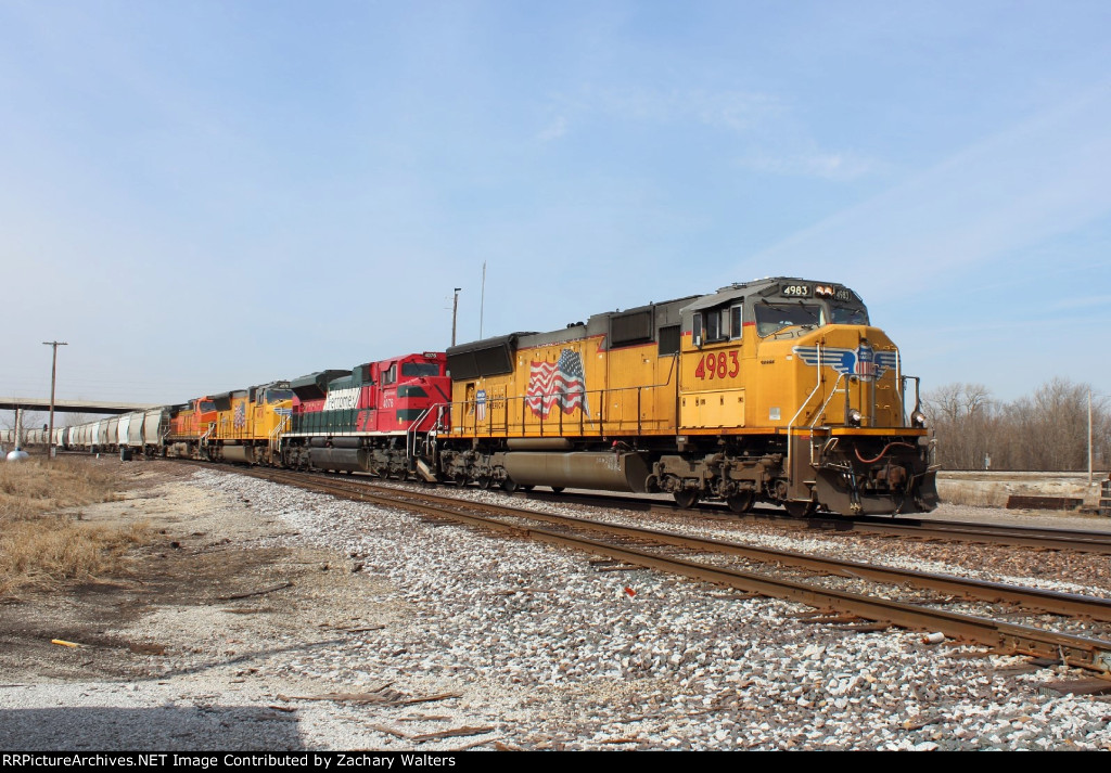 UP 4983 FXE 4076 UP 4878 BNSF 5298